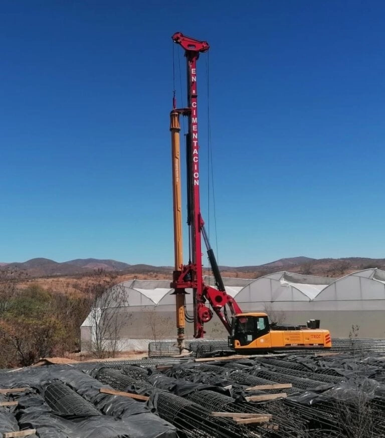 Understanding the Importance of the Kelly Bar in Drilling Operations ...